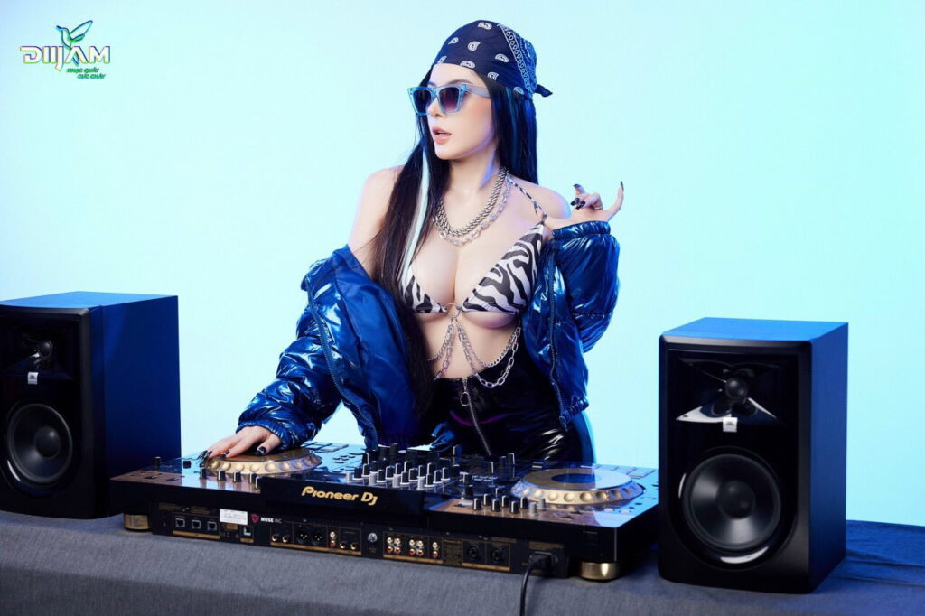 DJ Linh Hana: Hành trình đam mê và sự nghiệp trong làng nhạc điện tử - Đời Sống Và Thương Hiệu